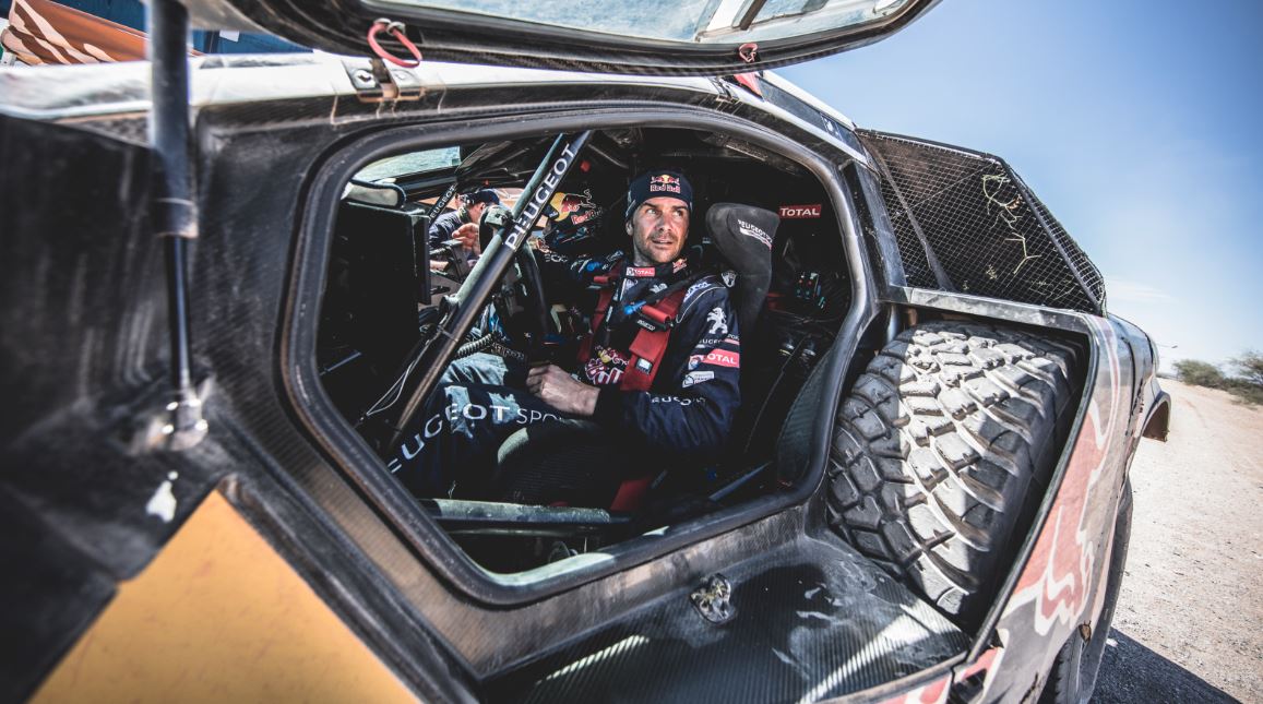 Vidéo Dakar Auto : Le Dakar vue par les 3 premiers